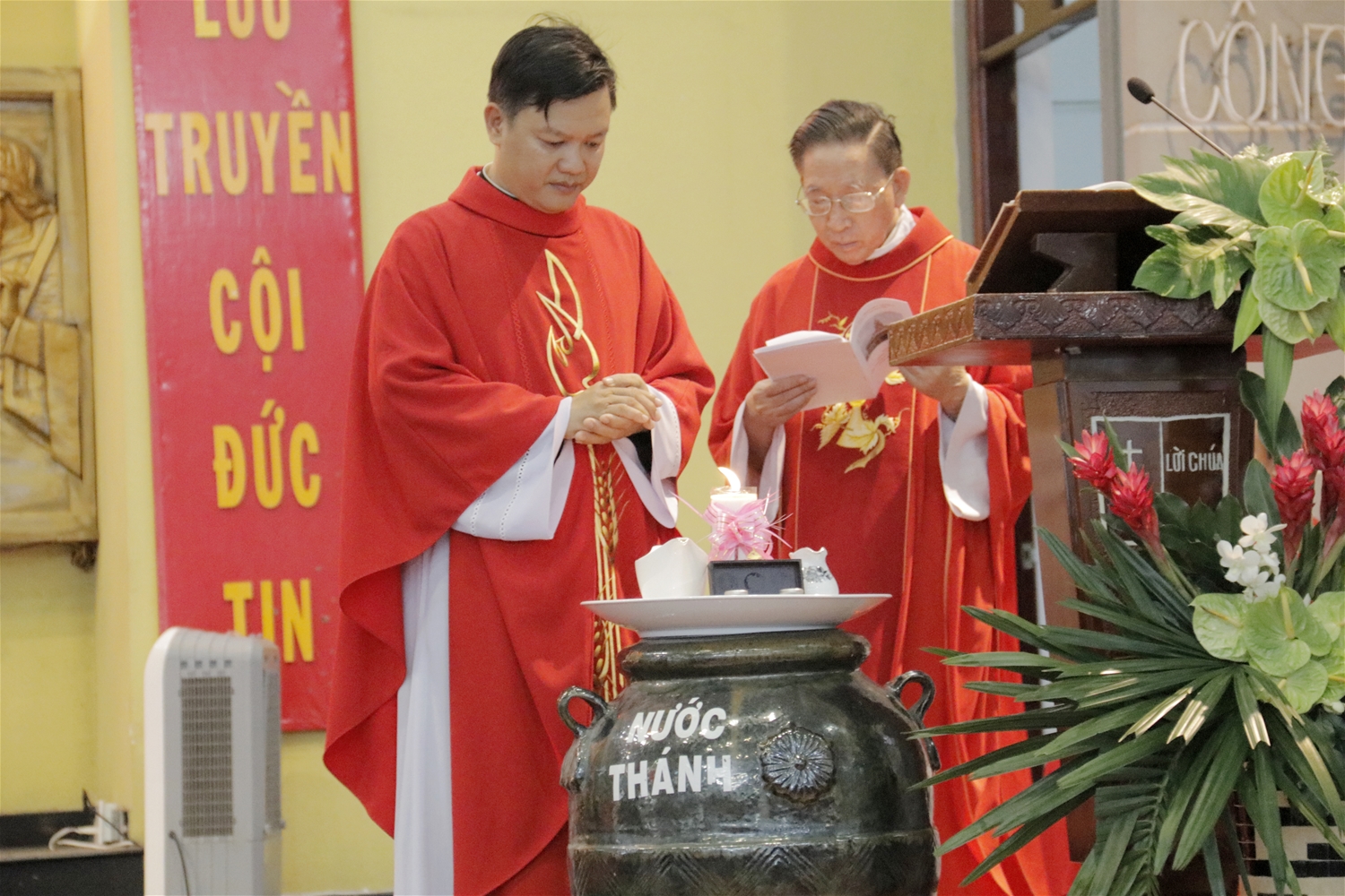 Thánh lễ nhậm chức Tân Chánh xứ Thánh Linh ngày 20-10-2020