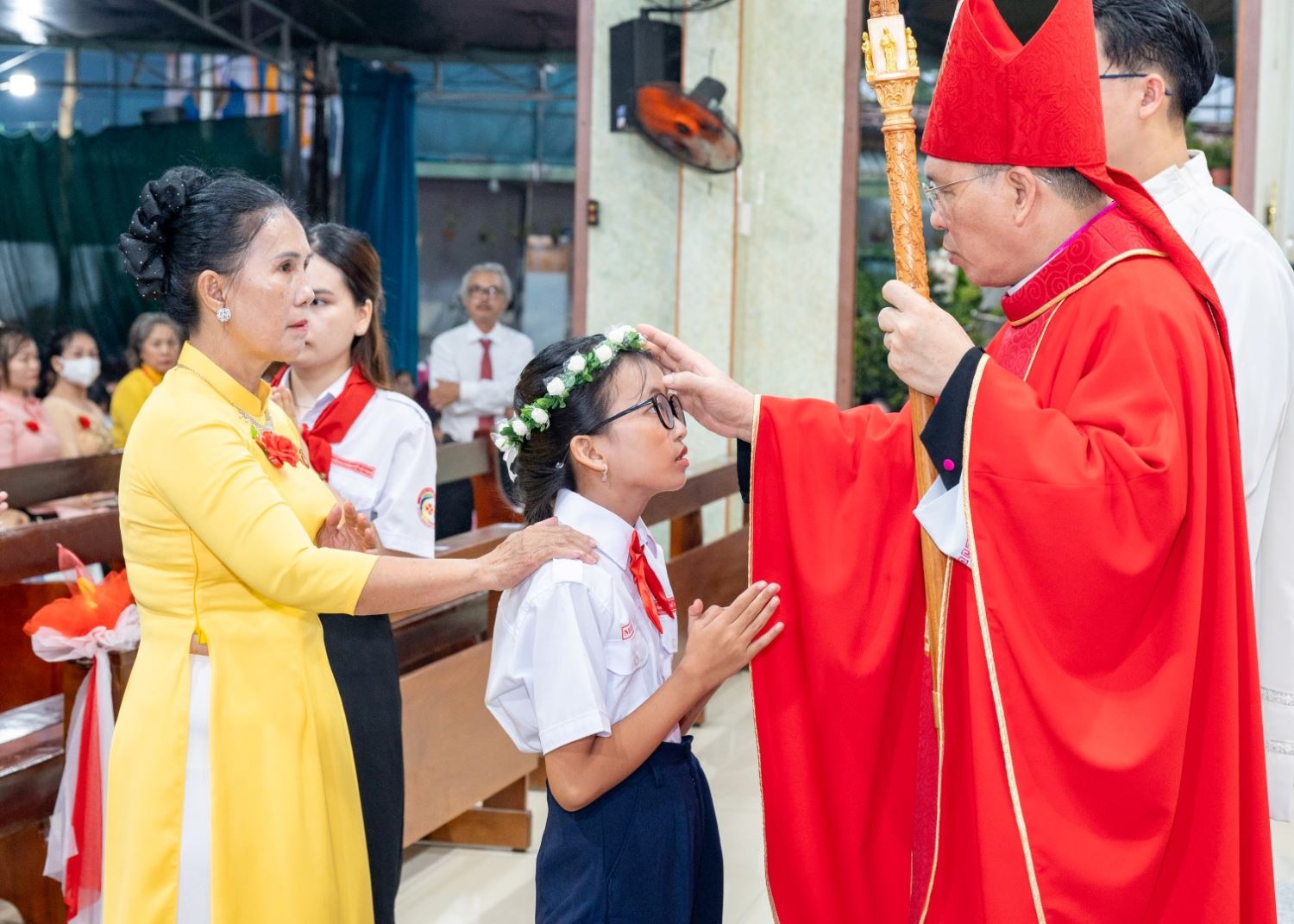 Giáo họ Fatima: Thánh lễ ban Bí tích Thêm Sức