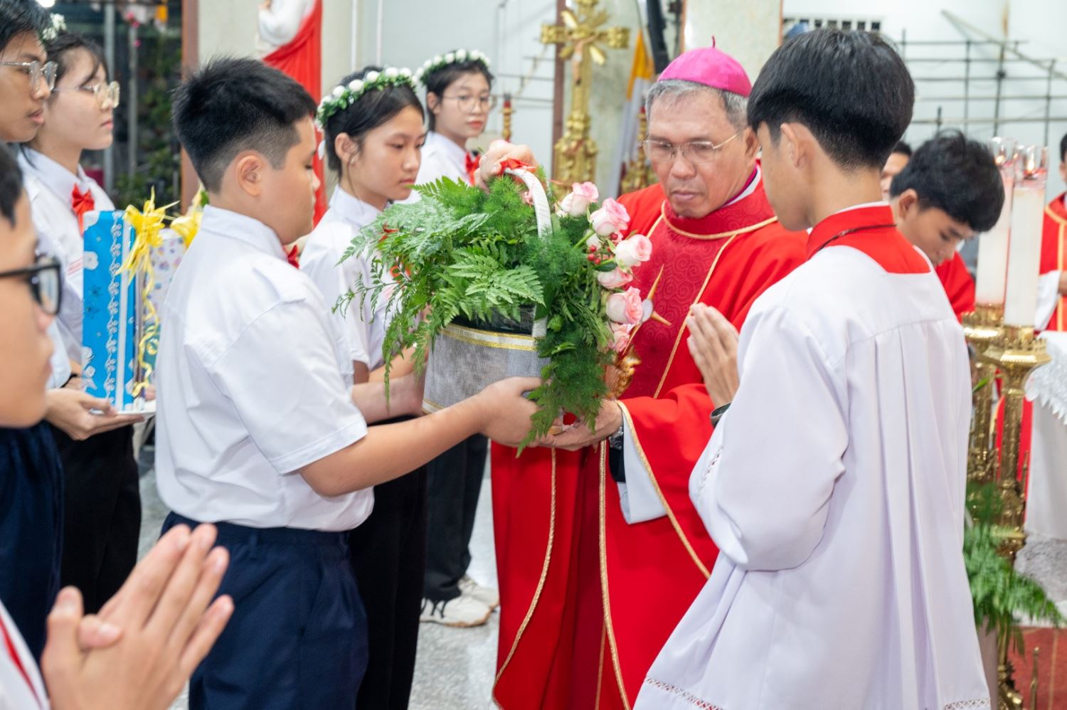 Giáo họ Fatima: Thánh lễ ban Bí tích Thêm Sức