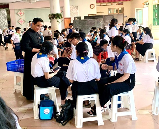 Giáo xứ Lam Sơn: Mùa Chay yêu thương - 2024